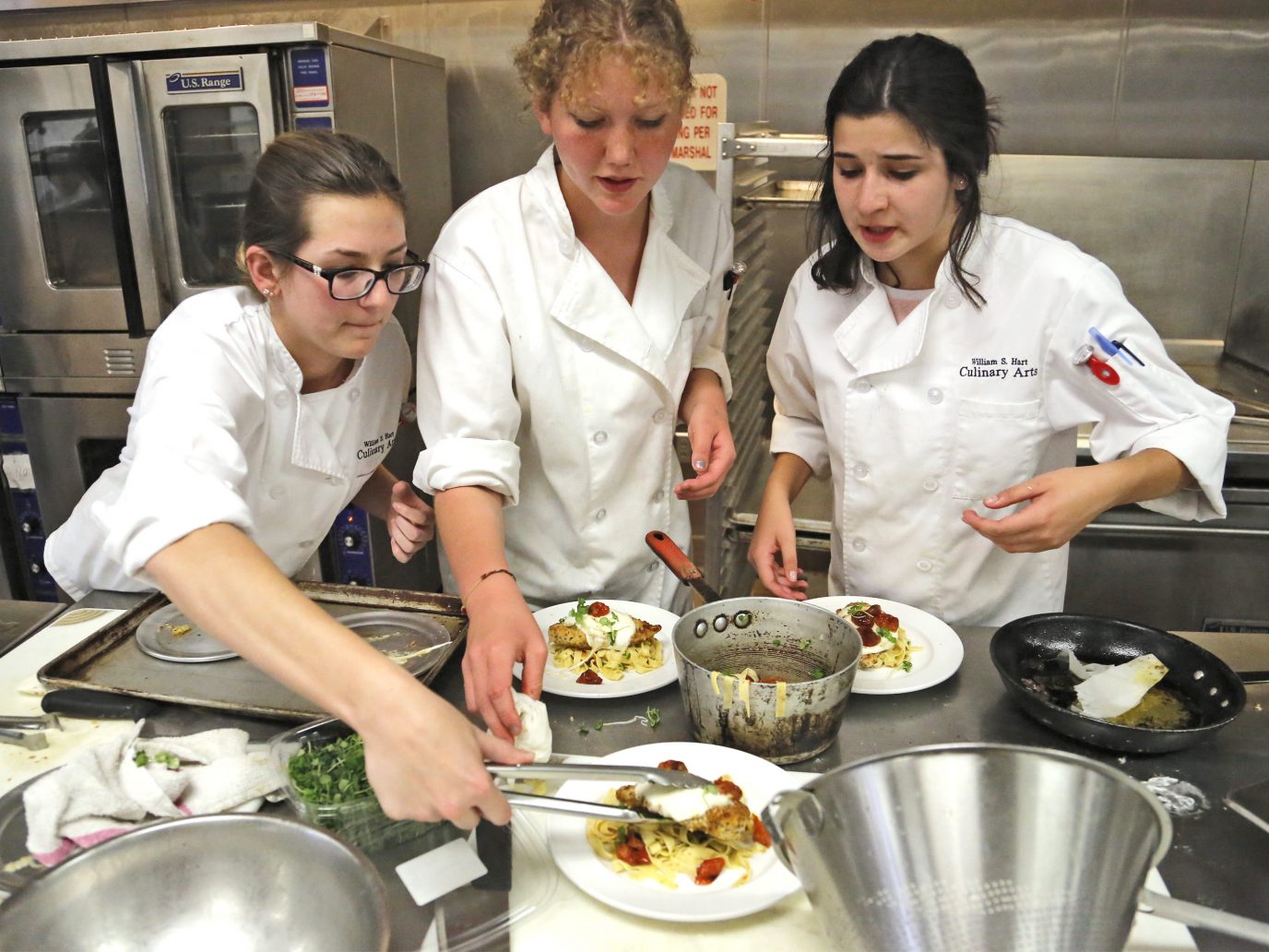High schoolers show off skills in culinary competition