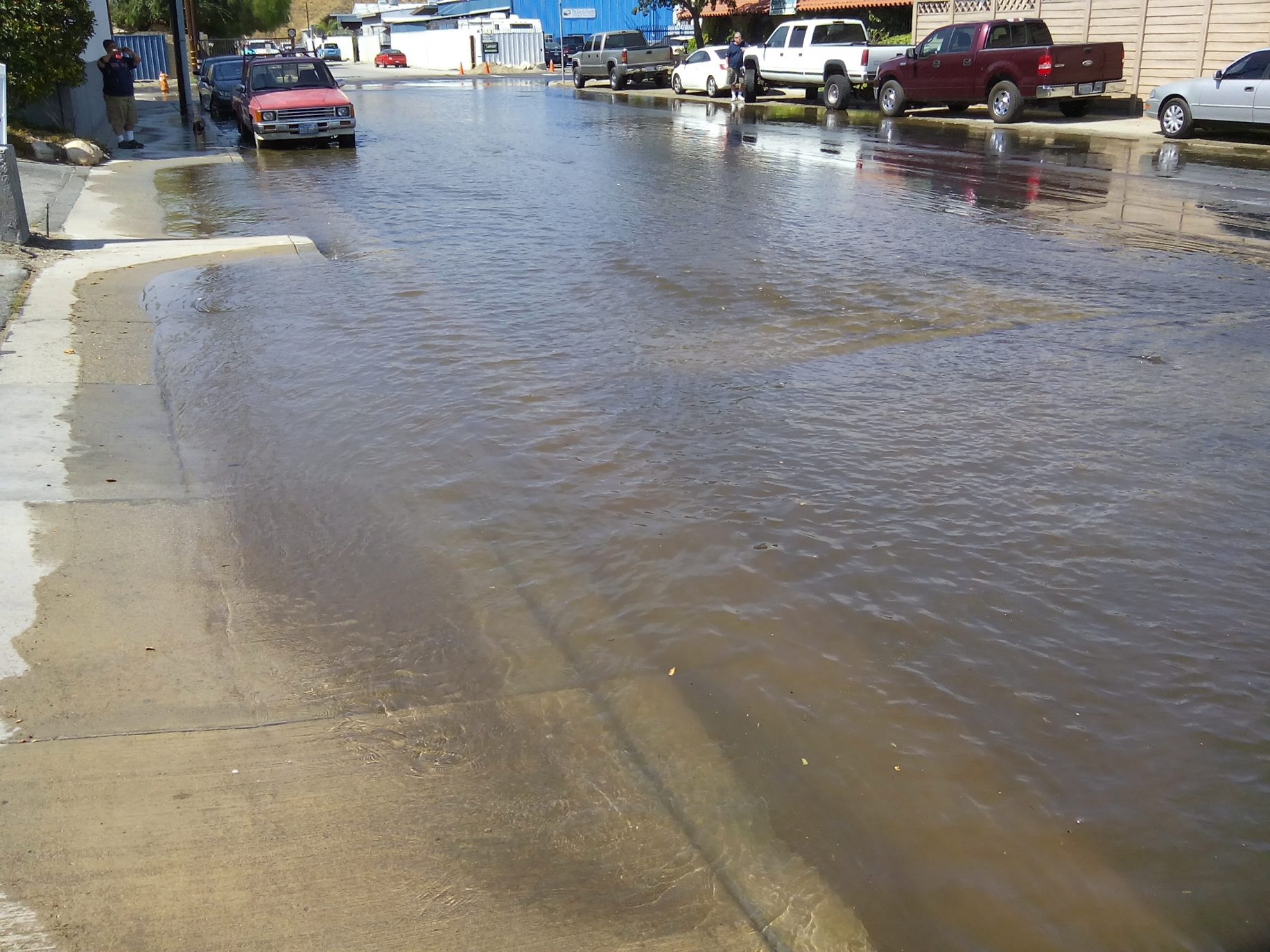UPDATE: Sheared hydrant releases 200,000 gallons of water in Saugus