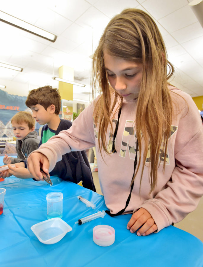 Shelter Hope brings science to children