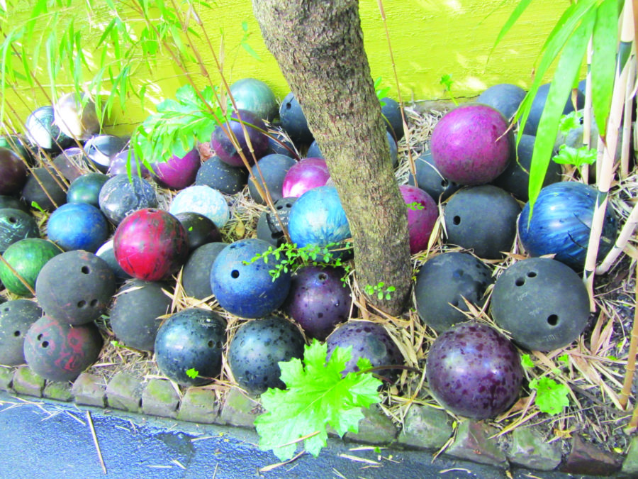 Do-it-yourself yard art