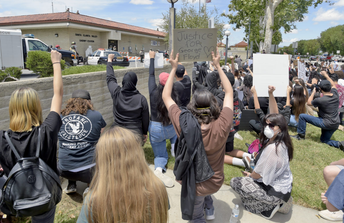Black Lives Matter protesters hold down street corners, have peaceful ...