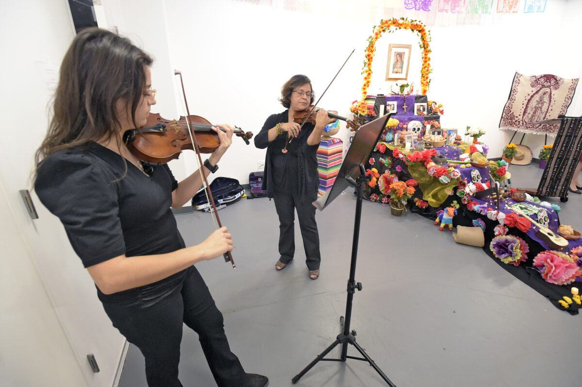 COC celebrates Día de Los Muertos