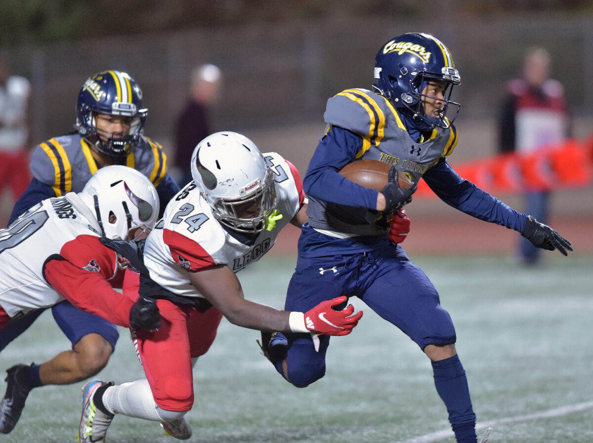 COC football wins season finale over Long Beach, 31-24