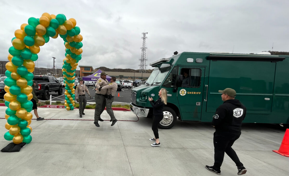 City, sheriff’s station teams compete — for fun — by pulling 34-foot ...