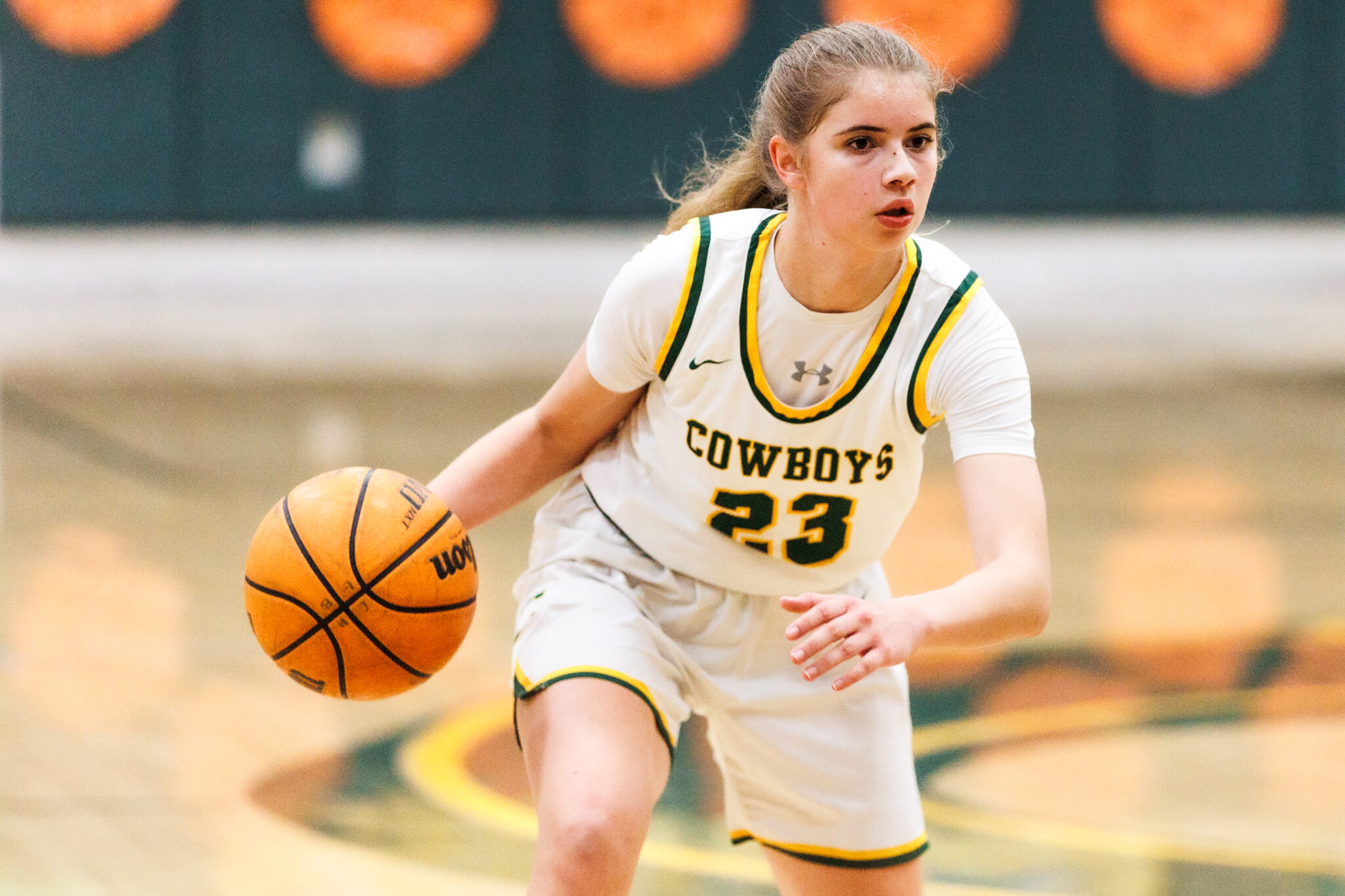 Canyon hoops sets new school record in blowout of Castaic