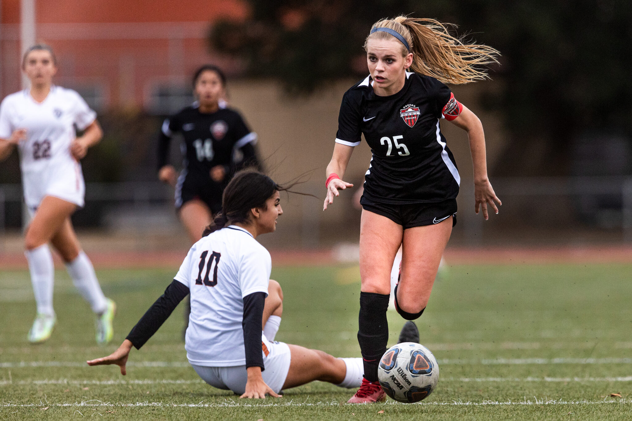 Hart girls soccer beats Valencia, 3-0