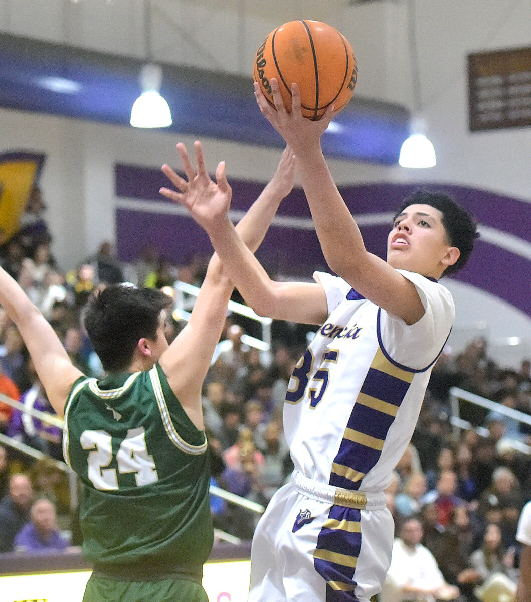 Valencia boys win heavyweight matchup, head to state final