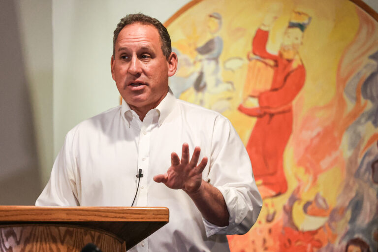 Local rabbi Mark Blazer receives national recognition