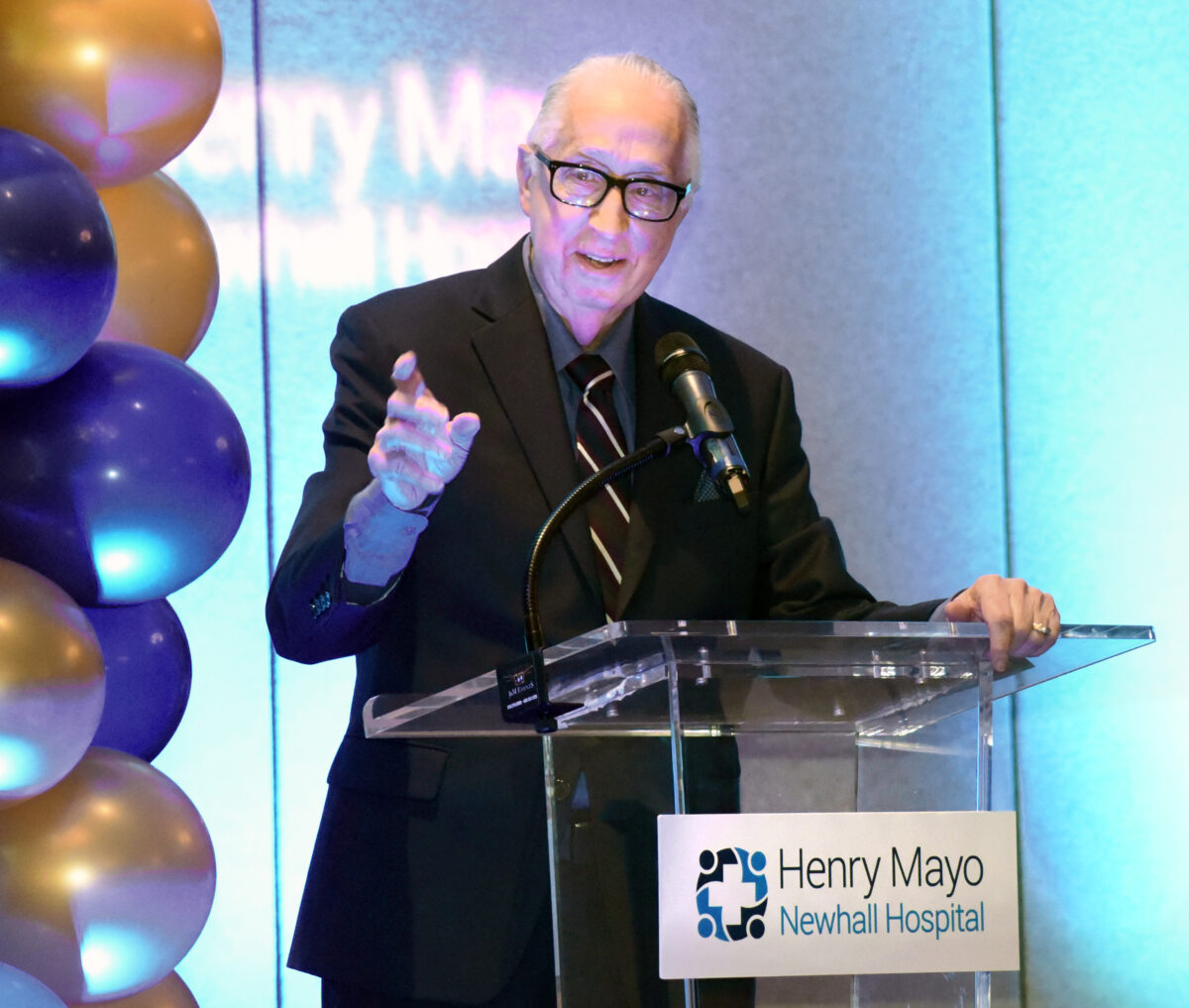 Henry Mayo CEO Roger Seaver saluted as he retires after 22 years