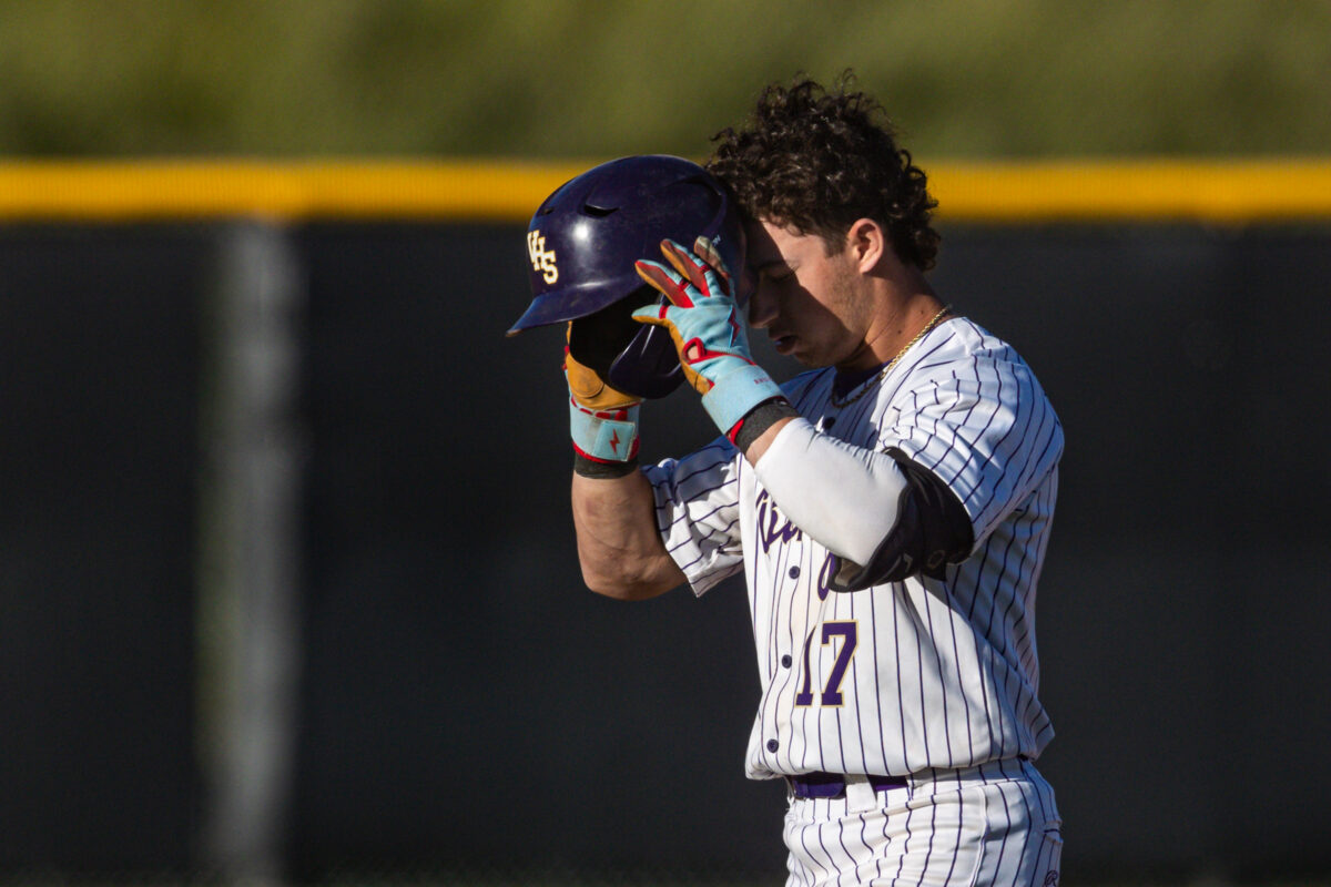 Valencia baseball falls in extra innings to San Marcos