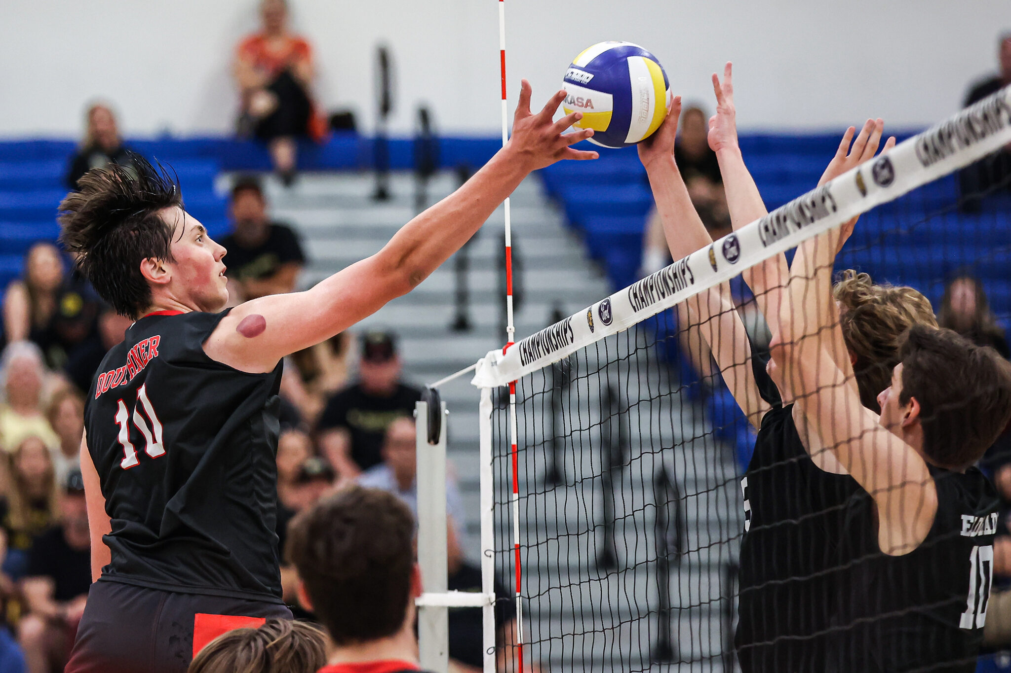 Hart boys’ volleyball wins first CIF title