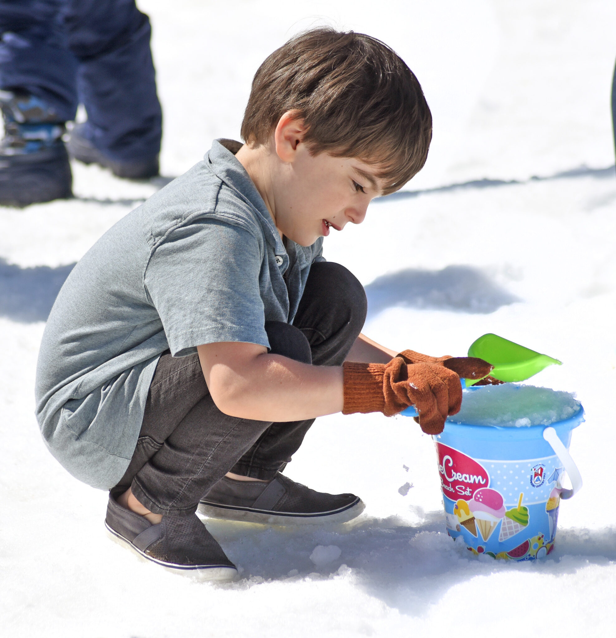 Beth Shalom hosts 'Snow Day' ahead of Mother’s Day