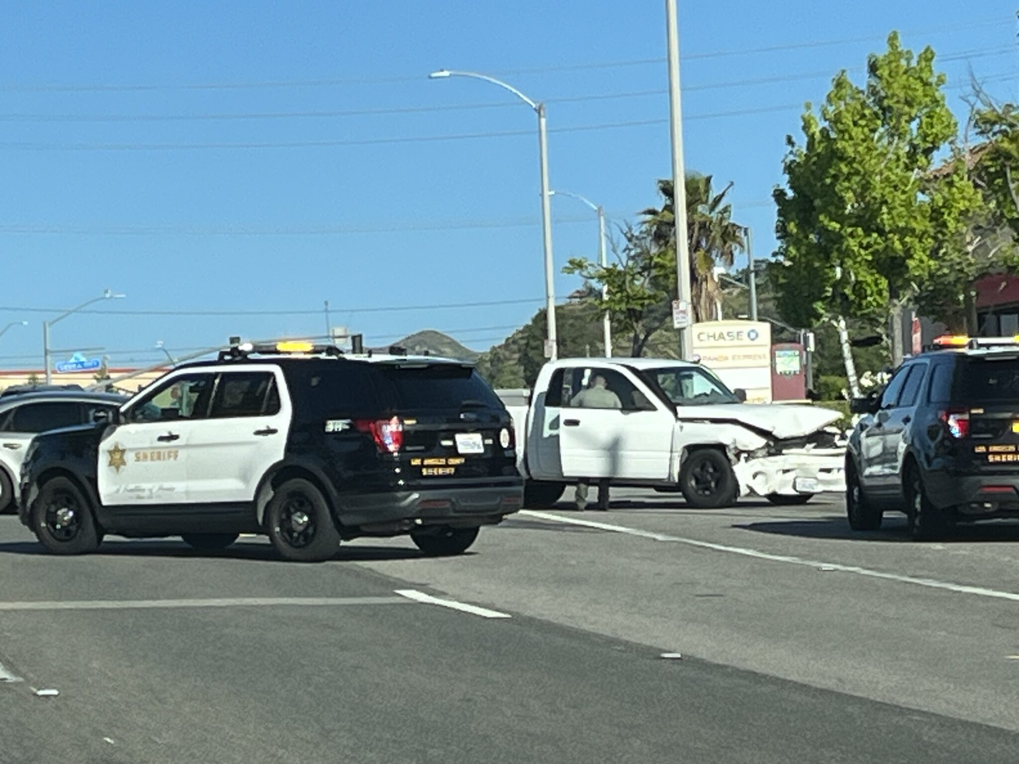 Deputies conduct DUI investigation after 2-car crash