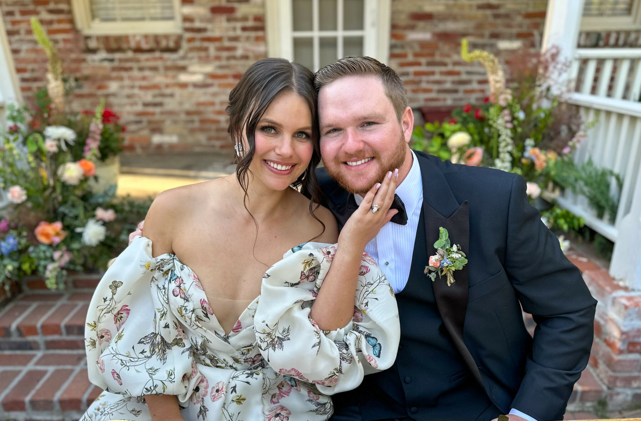 Junior high sweethearts Jessie Chikato and Wesley Klein wed