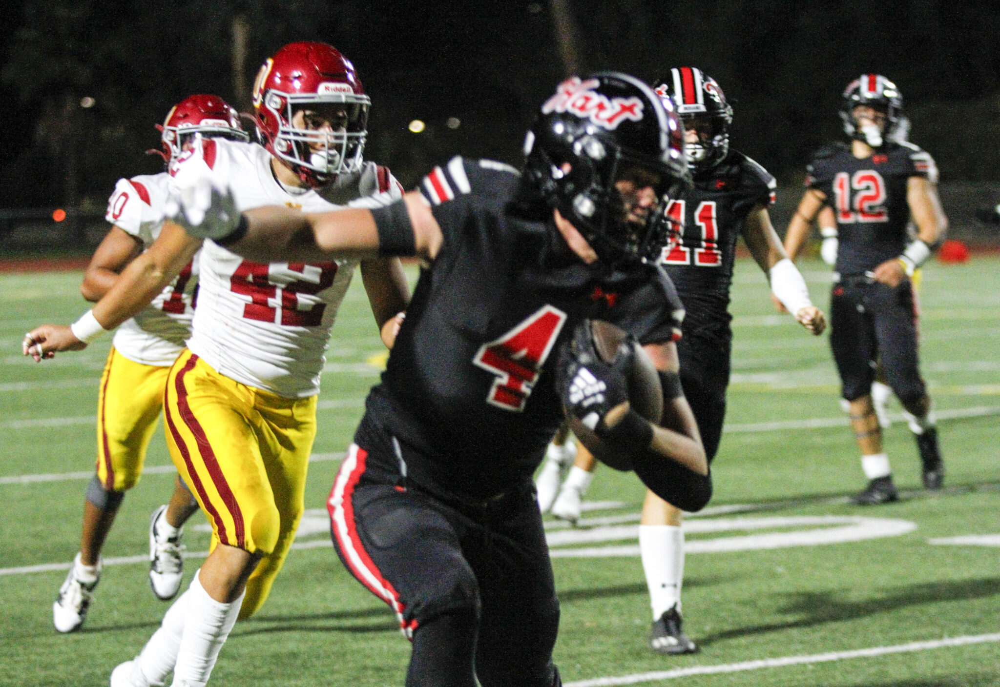 Hart football thrashes Fillmore