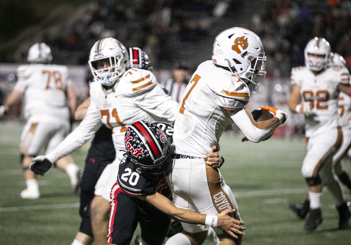 Hart football crushes Castaic