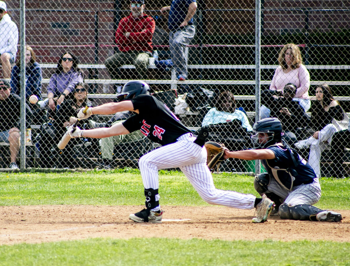 Hart baseball holds off Sierra Canyon
