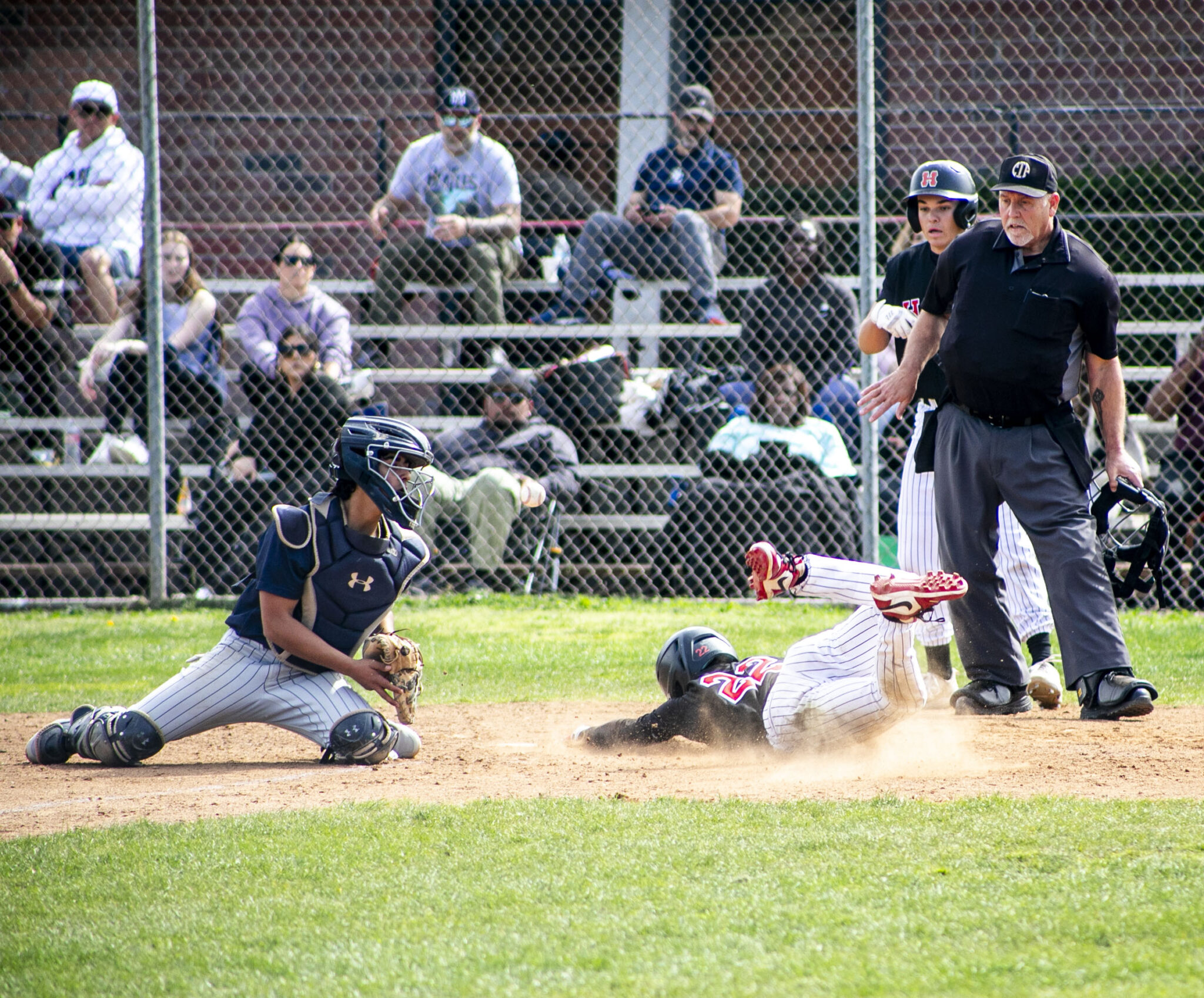 Hart baseball holds off Sierra Canyon