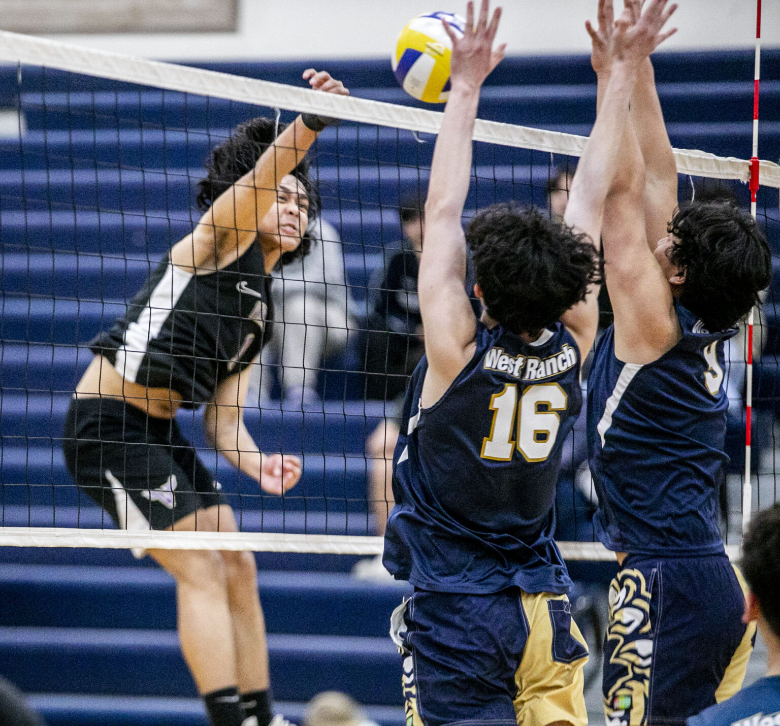 Valencia volleyball beats West Ranch