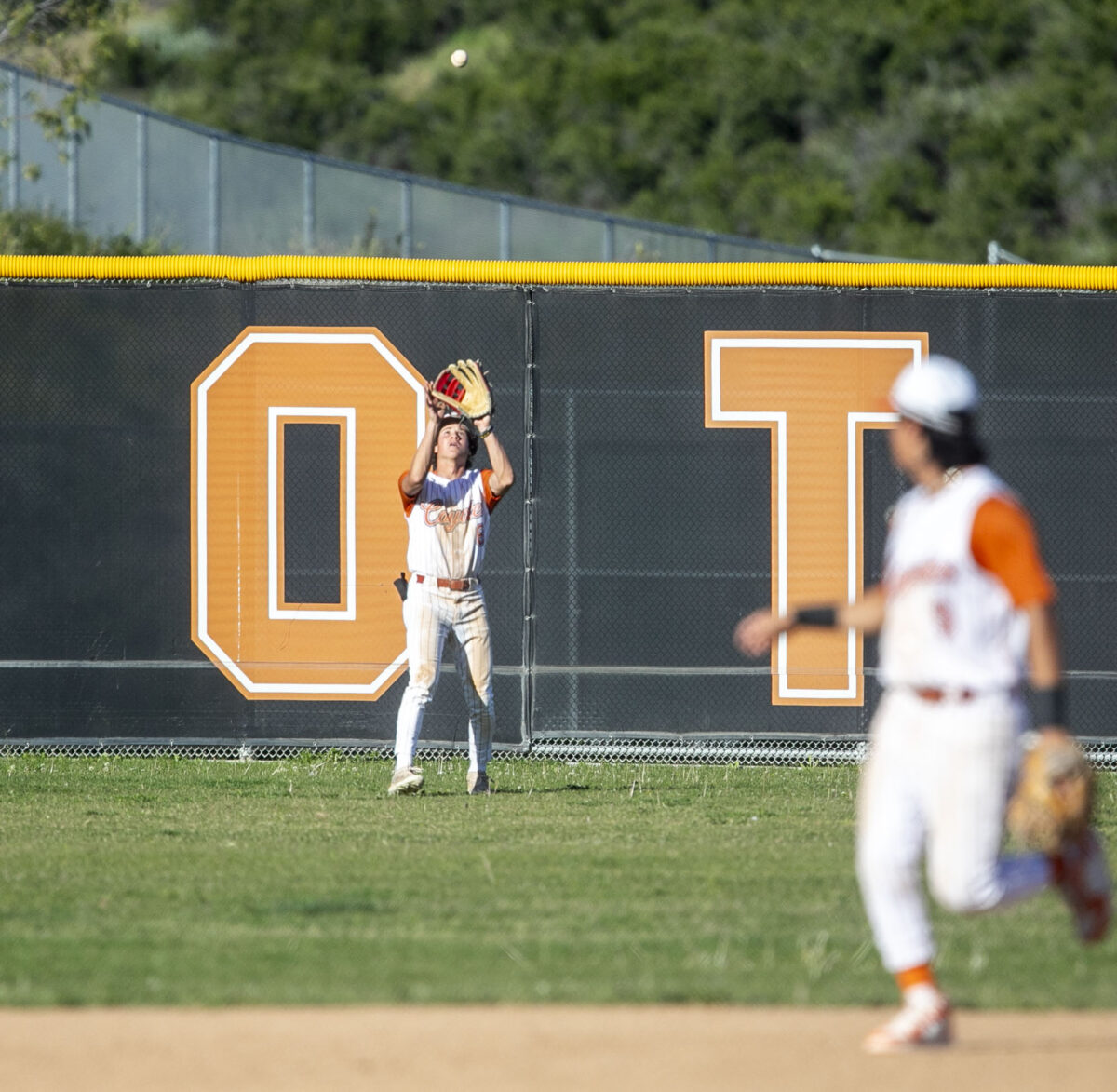 Hart baseball wins thriller over Castaic