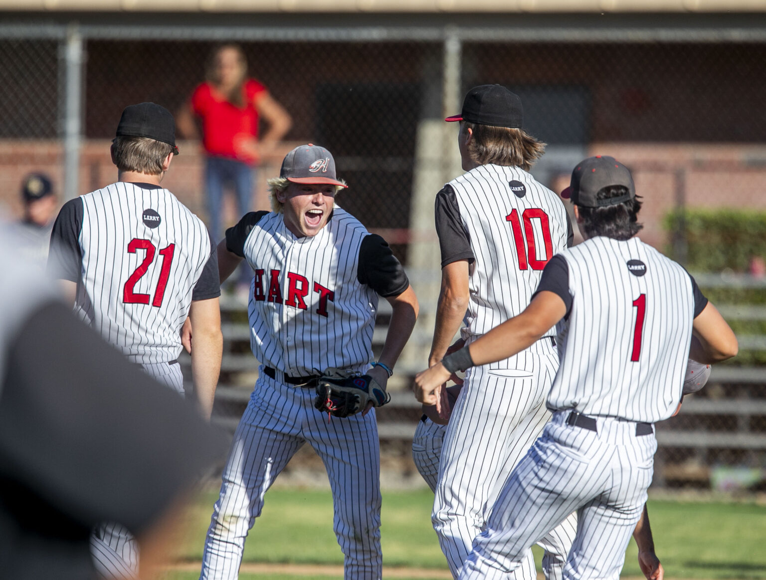 Hart baseball takes down West Ranch
