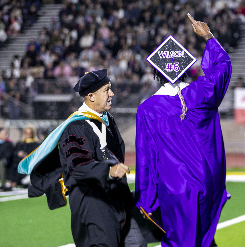 Vikings finish a chapter in history: Valencia sends off Class of 2024