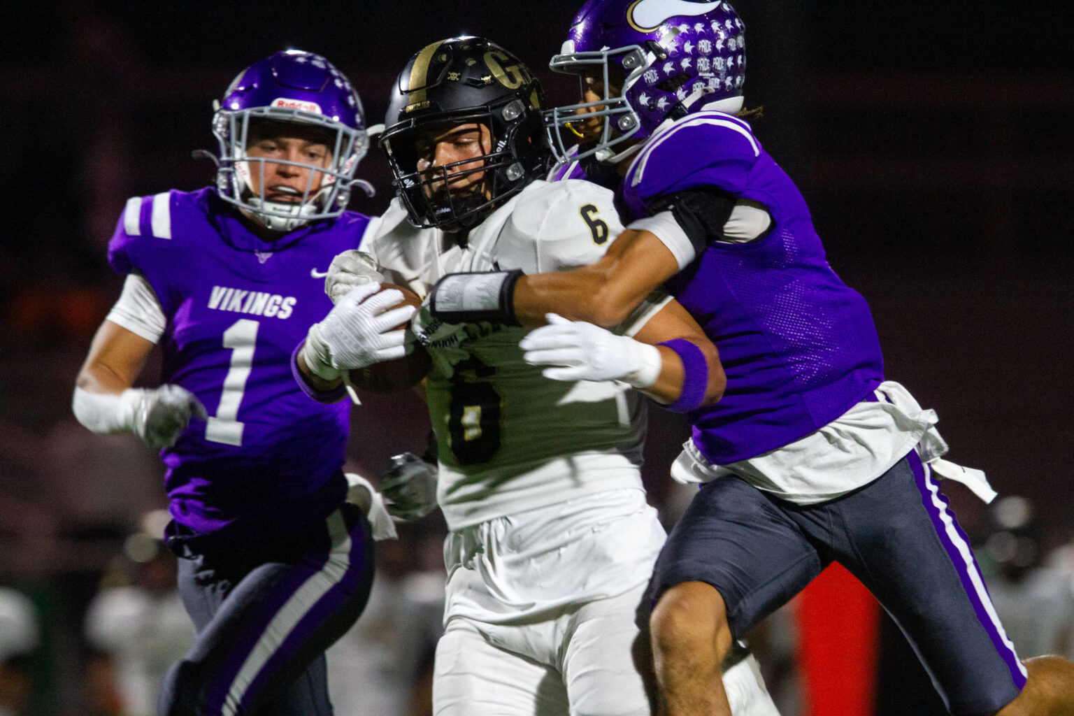Bonner dazzles, Valencia football stays perfect in league