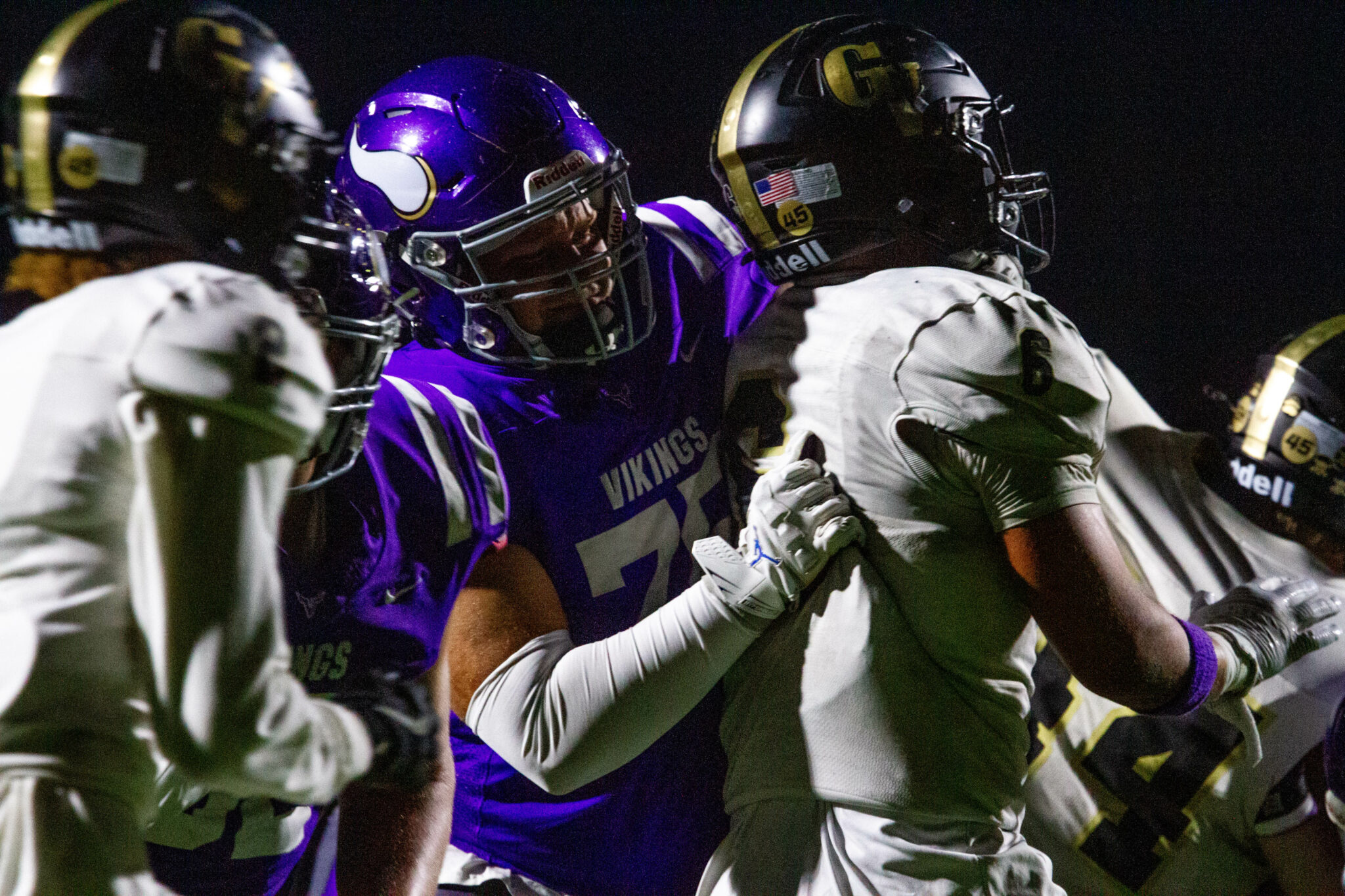 Bonner dazzles, Valencia football stays perfect in league