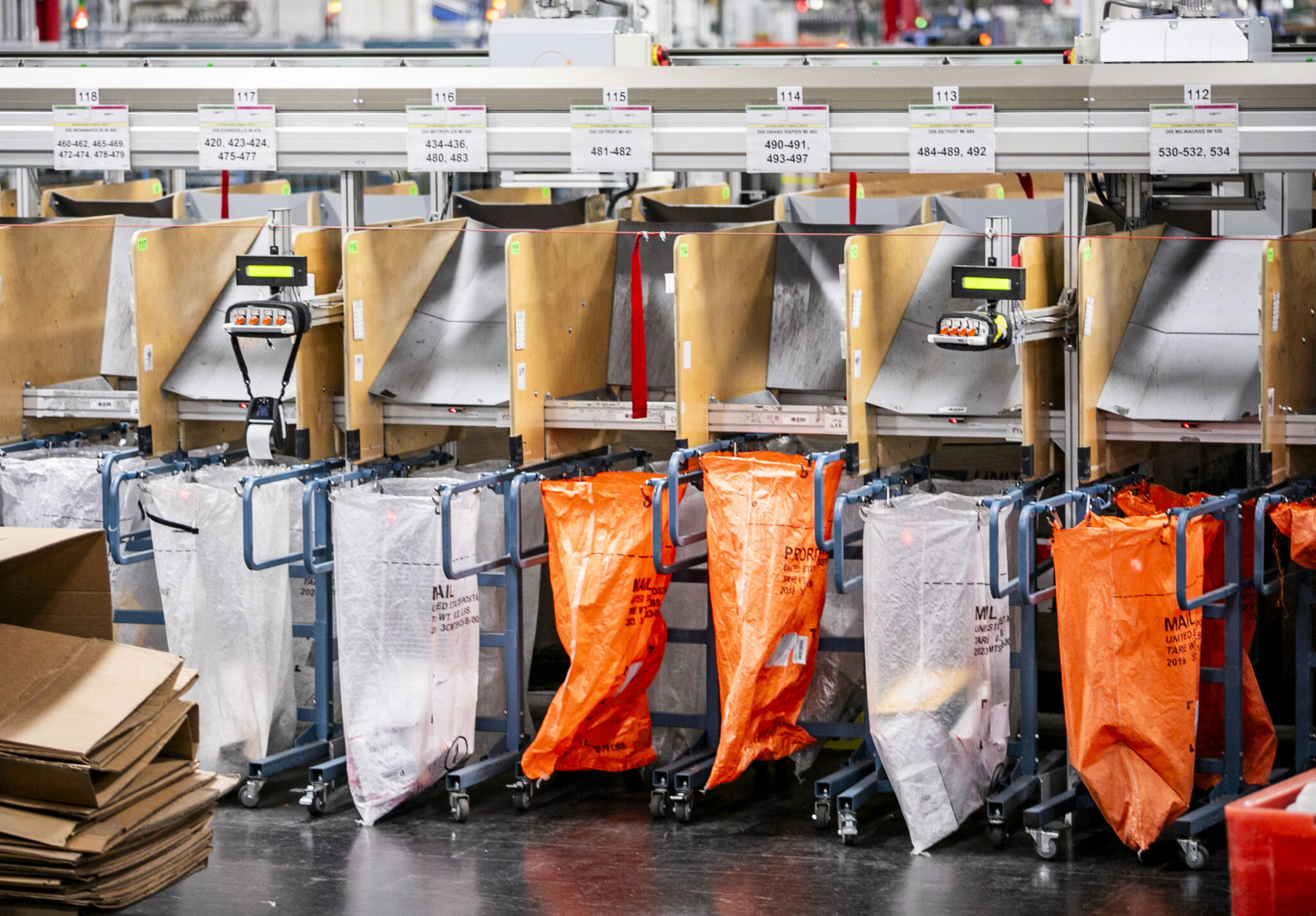 USPS Processing and Distribution Center addresses the holiday mail rush