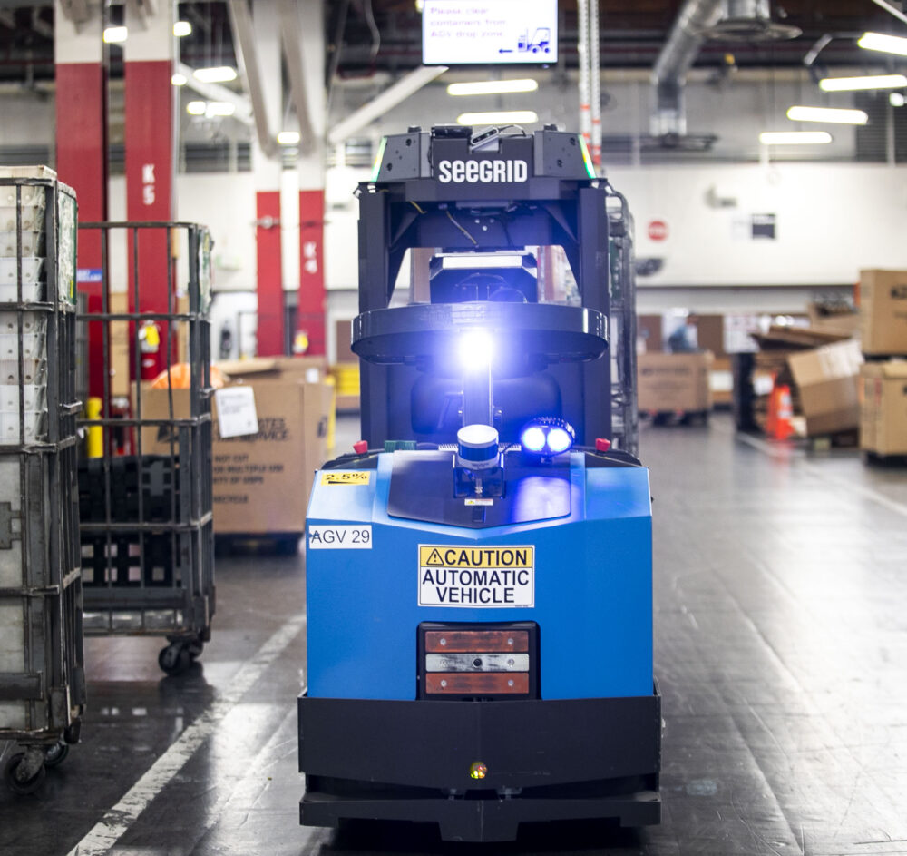 USPS Processing and Distribution Center addresses the holiday mail rush