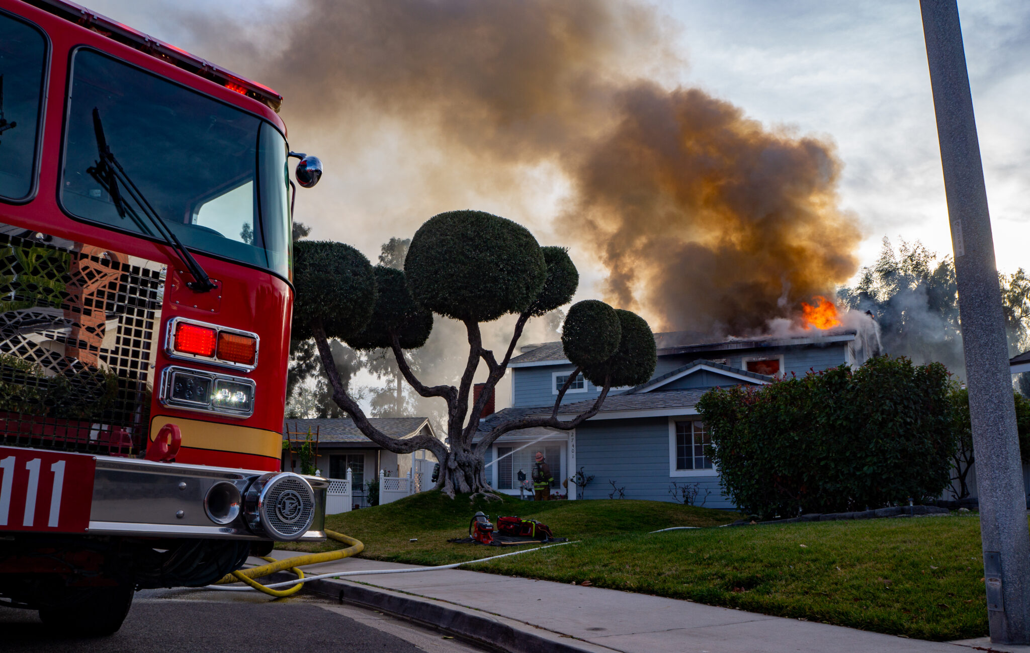House fire in Santa Clarita remains under investigation