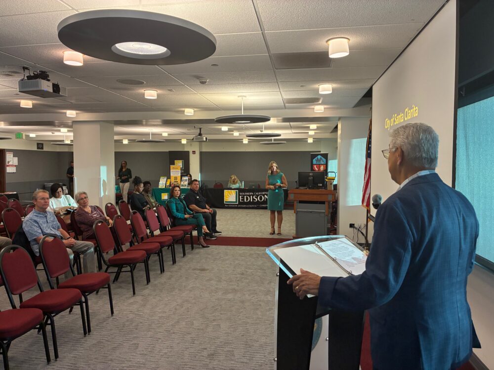 SCE hosts talk on PSPS updates