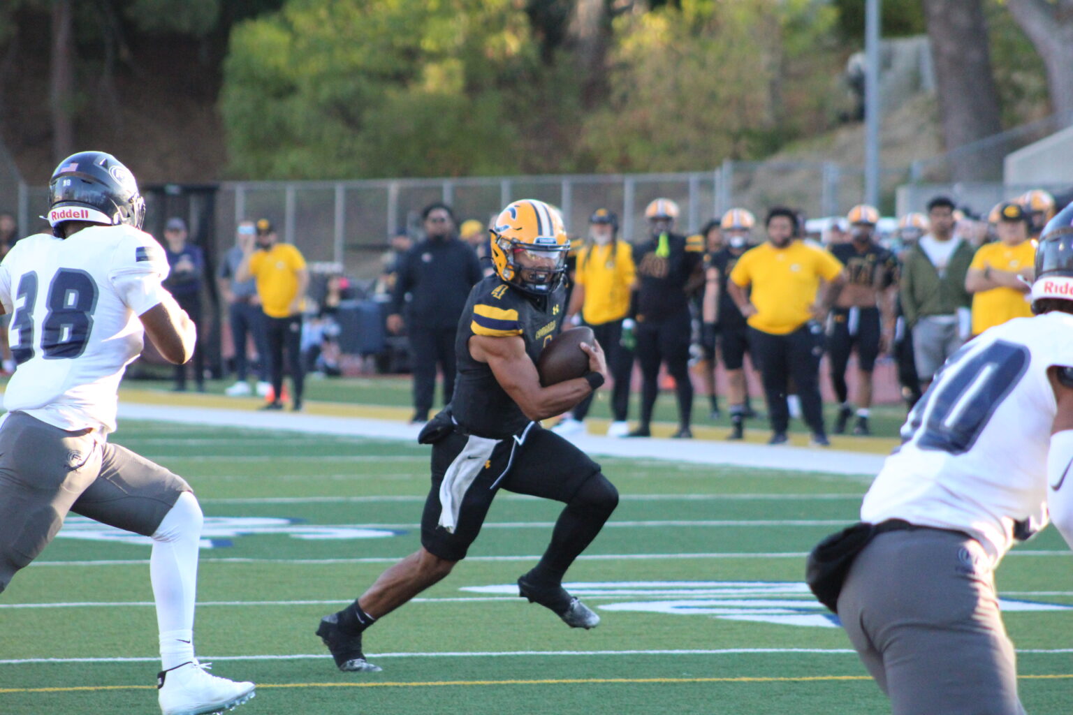 Fullerton spoils COC football homecoming game