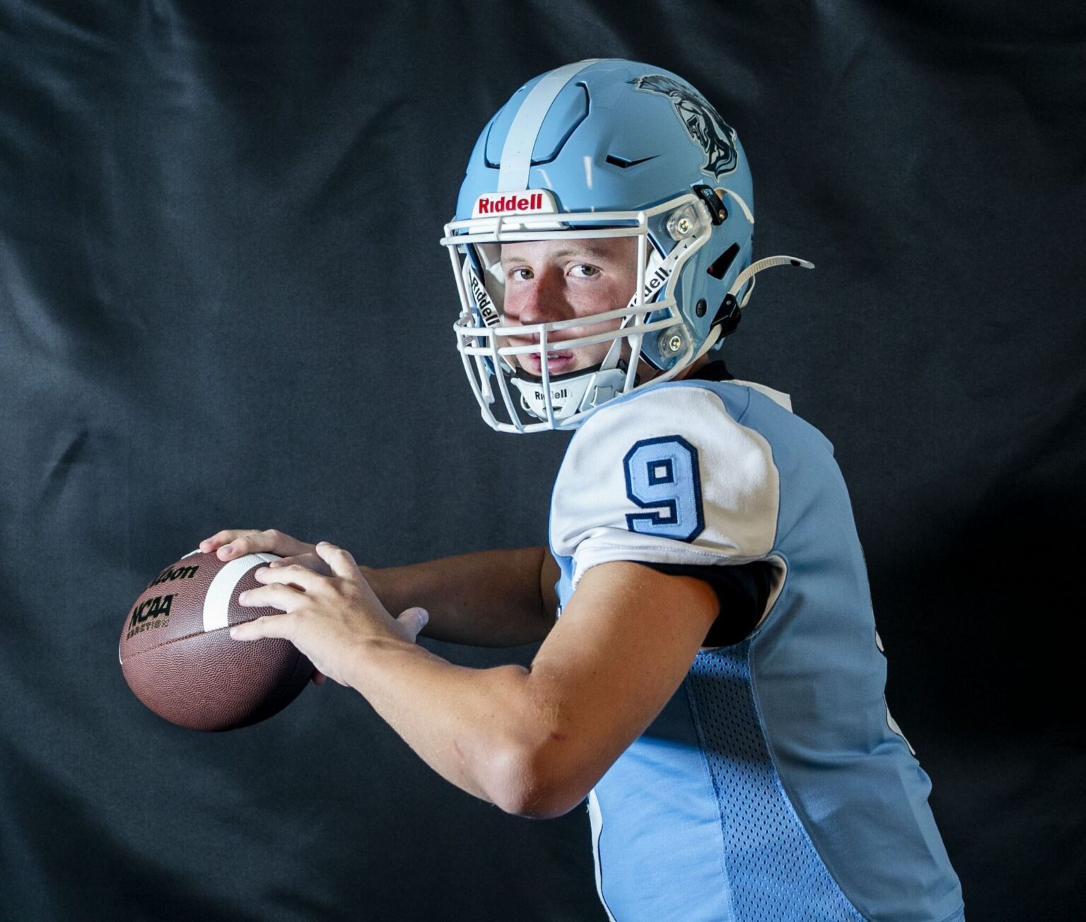 Saugus quarterback Jake Nuttall breaks multiple school records