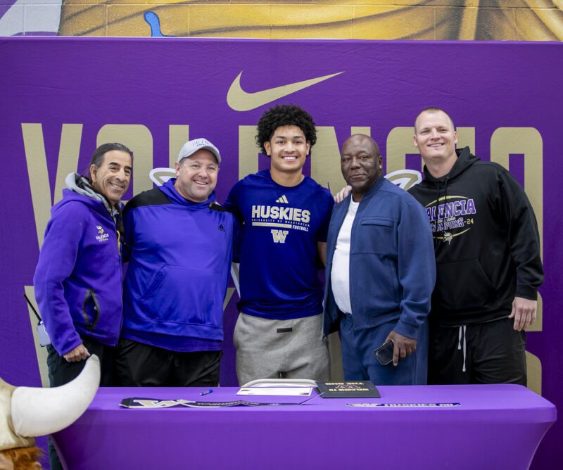 Valencia's Brian Bonner officially signs with University of Washington